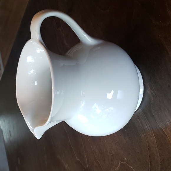 Kitchen | Ceramic White Pitcher | Poshmark